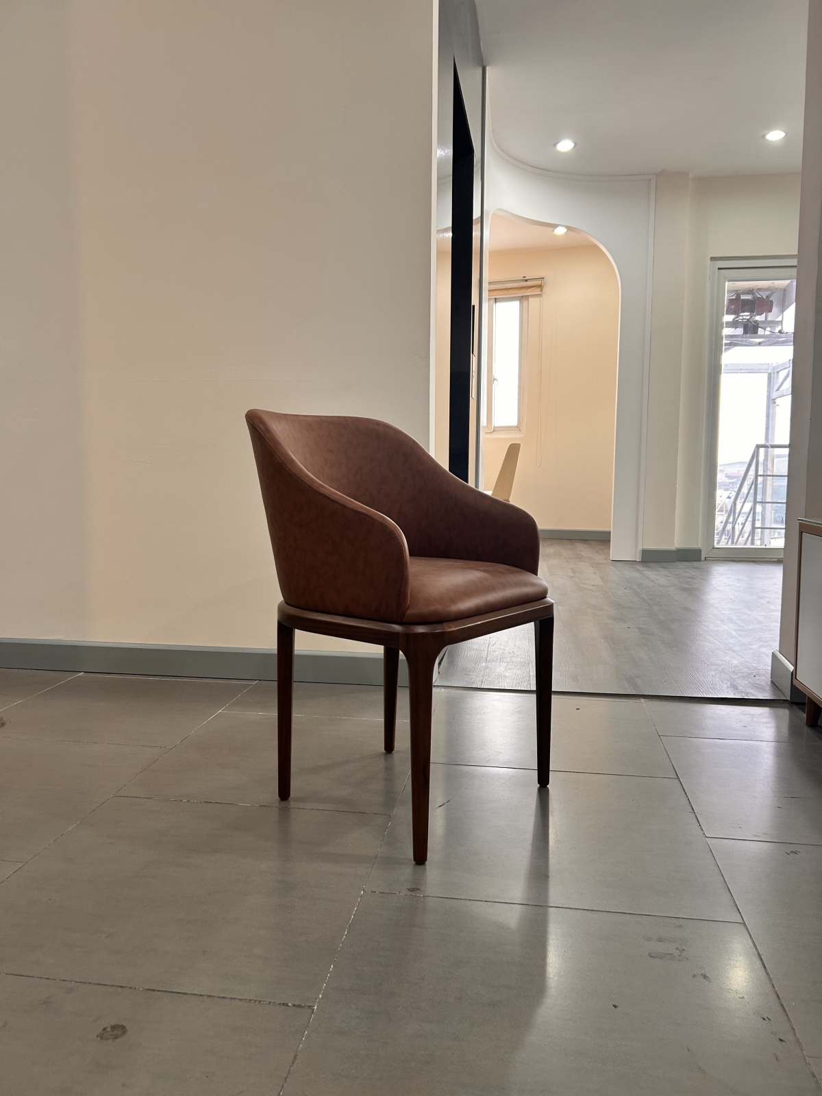 GHẾ CURVED CÓ TAY (PVC B12)